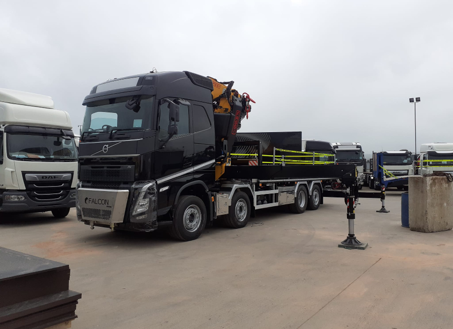 New Build 8x2 Volvo FH500 - Falcon Freight